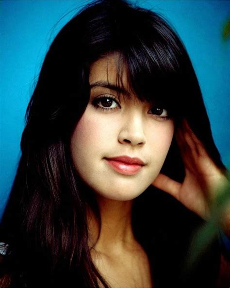 Phoebe Cates Scrolller