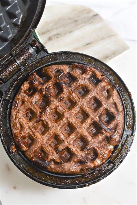 Oreo Chaffles Only 2 Net Carbs Per Chaffle