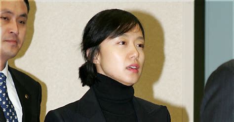 포토엔 월드스타 전도연 남편 강시규와 류시원 부친 빈소 방문