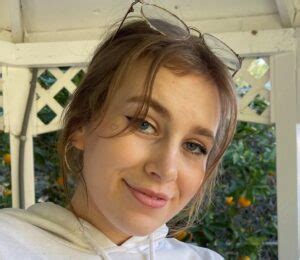 Fiona Sprouts Biography Wiki Age Height Career Photos More