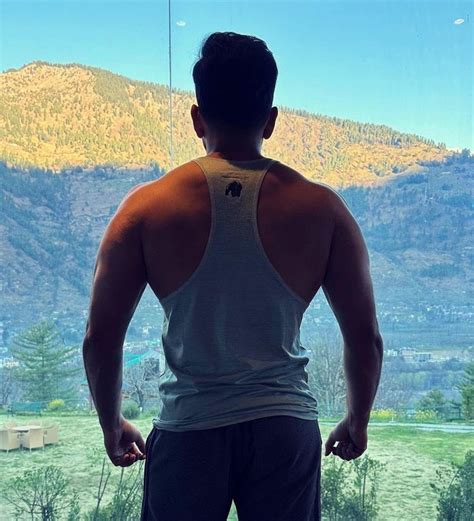 Pin By Priya Pawar On Prithvi Prabhas Actor Actors Illustration