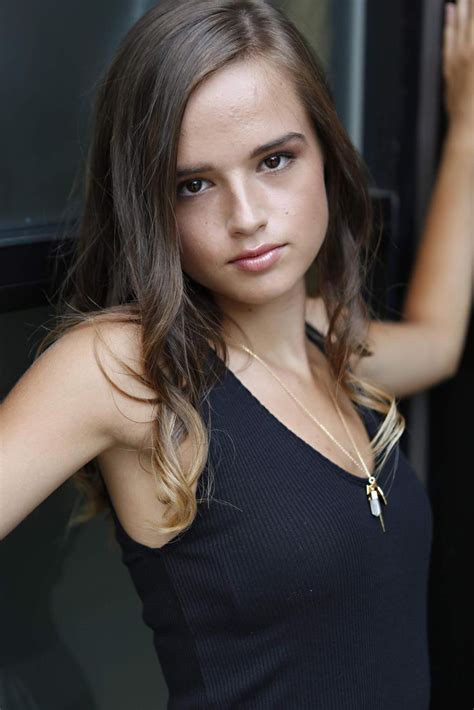 Pin By Mel Hope On Modeling☆ Model Fashion Models Cute Fashion