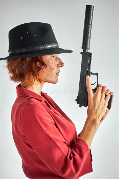 Gangsta Girl With Gun