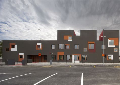 Primary School By Cs Architects Features A Colourful Facade