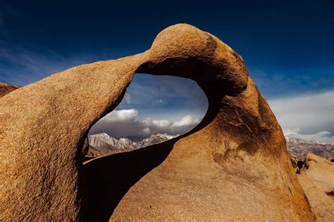 Mobius Arch Alabama Hills Ca [2048x1365] [oc] R Earthporn