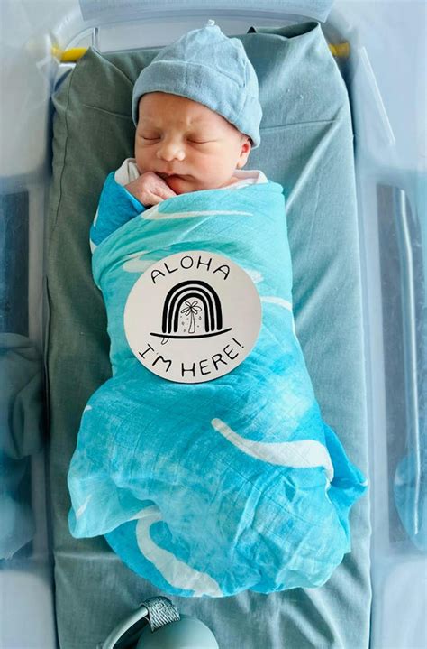 Nalu Muslin Swaddle Blanket Coco Moon Hawaii