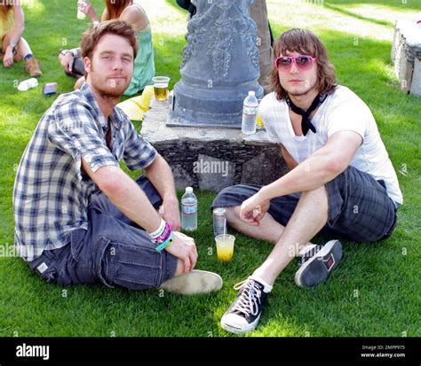 Scott Michael Foster Vriendin Scott Michael Foster