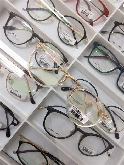 Glasses Optometry Graphic Design Careers Glass Store