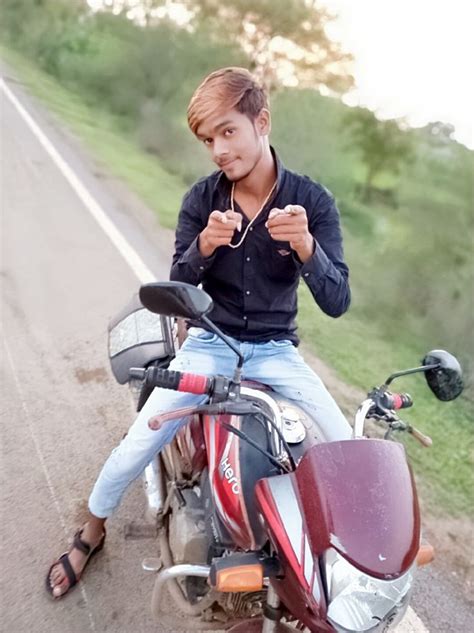 Pin By Ballu Ogare On Ballu Bhai Moped Vehicles Motorcycle