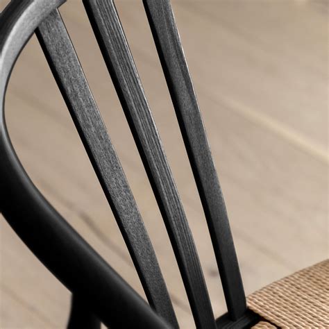 Set Of 2 X Whitney Retro Wishbone Chairs In Natural Or Black Finish
