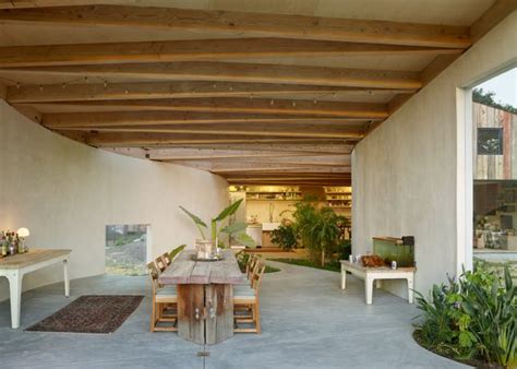Dining Area Grows From California Artist Studio By Mork Ulnes