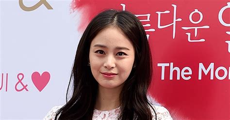 김태희 아름다운 얼굴 캠페인 참석가로수길에 여신 등장