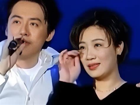 58岁歌手张宇现状：满头白发身形佝偻 360娱乐，你开心就好