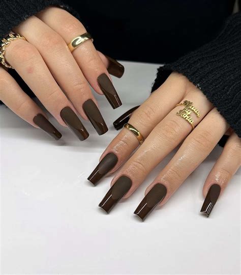 40 Square Nail Designs That Make The Case For The Retro Shape