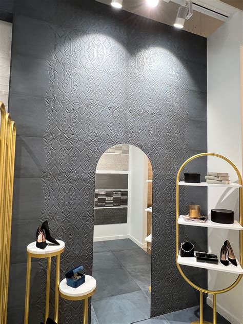 Decor Positive 3 Dimensional 16x48 Ceramic Tile Mirrella