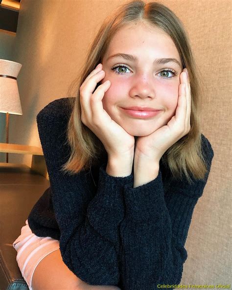 Celebridades Femeninas Oficial Zhenya Kotova No Podía Dejar De Traer