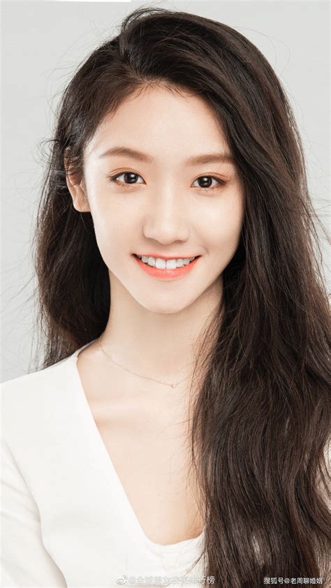 周静波：有点像某个女演员 搜狐大视野 搜狐新闻