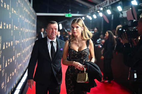 Lothar Matthäus Et Sa Compagne De 26 Ans Attirent Les Regards Au Ballon
