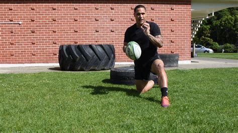 Rugby Bricks Passing Process With All Black Aaron Smith