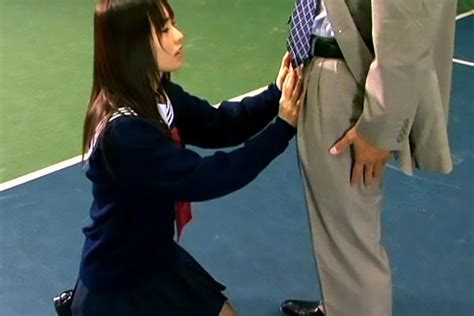 歩原ひかる ミニスカ黒パンストの制服jkが先生のズボンを下ろしてフェラチオご奉仕をして顔射ぶっかけ 無料av動画