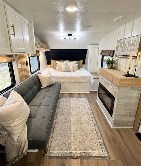 Living Room Travel Trailer Fiberglass 23 Travel Trailer Escape