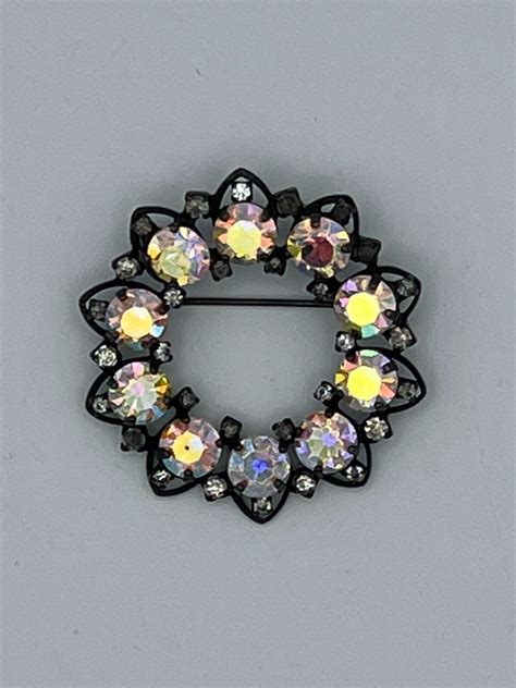 Warner Jewelry Vintage Joseph Gem