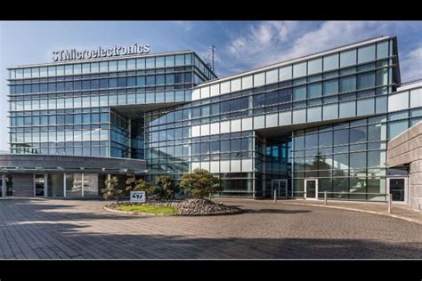 Stmicroelectronics Introduces Extensible Memory Solution For Automotive Microcontrollers