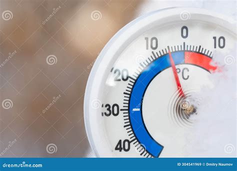 Outdoor Thermometer Shows Sub Zero Temperature Stock Image Image Of Outdoors Equipment 304541969