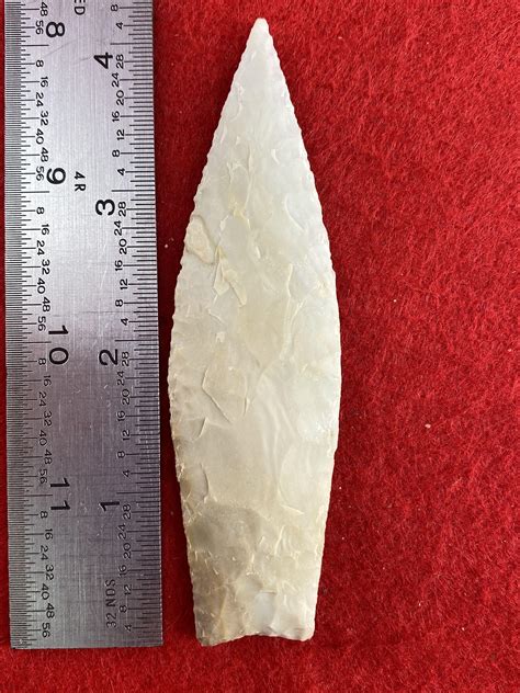 At Auction Agate Basin Indian Artifact Arrowhead