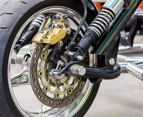 Freno Trasero De La Moto ¿cómo Utilizarlo Correctamente