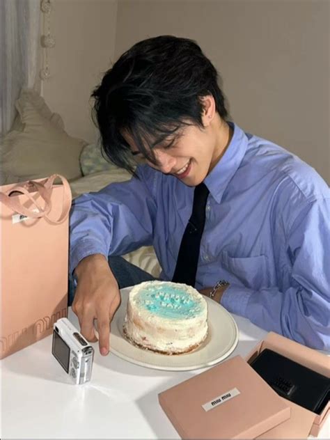 Pin Oleh Alonzo Di C