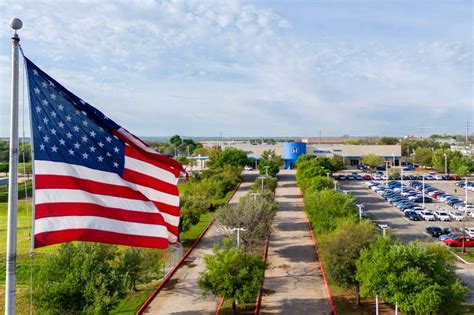 Us Auto Industry Stunned By Tariffs Meant To Save It Yencomgh