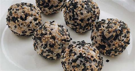 Korean Seaweed Rice Balls Jumeokbap Recipe Samsung Food App