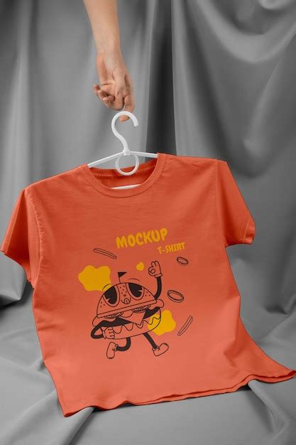 Premium Psd Logo Mockup On T Shirt With Pointillism Effect