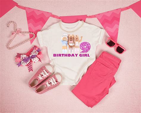 Roblox Girl Png Tshirt Designs Tshirt Png Roblox Idea Roblox