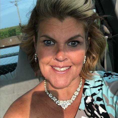 Daphnes Closet Daphnesue1 Poshmark