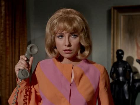 Star Trek 2 X 26 Assignment Earth Teri Garr As Roberta Lincoln