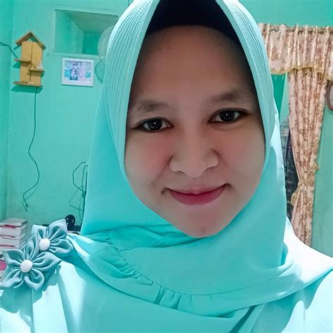 Fitri Yuli Tangerang