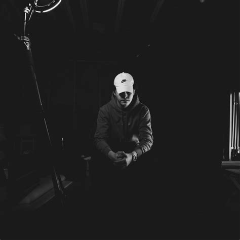 Alaunt Lyrics Songs And Albums Genius