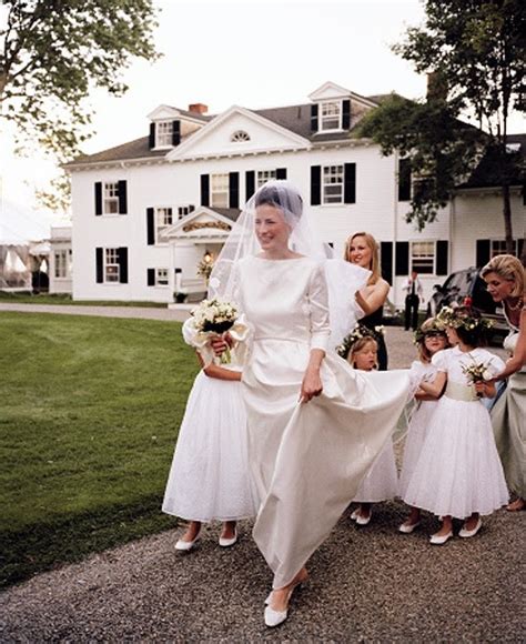 Red Carpet Wedding Marina Rust And Ian Connor Red Carpet Wedding
