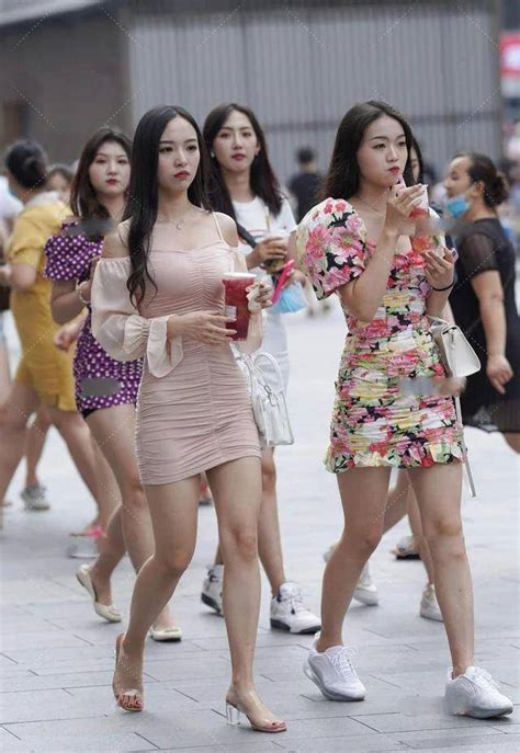 街拍身材纤细颜值爆表气质俱佳的小姐姐瞬间之美 搜狐大视野 搜狐新闻