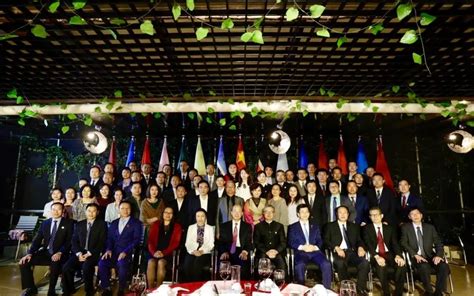 肯尼亚华人社团举办 餐叙会”欢送刘显法大使阁下 大数跨境