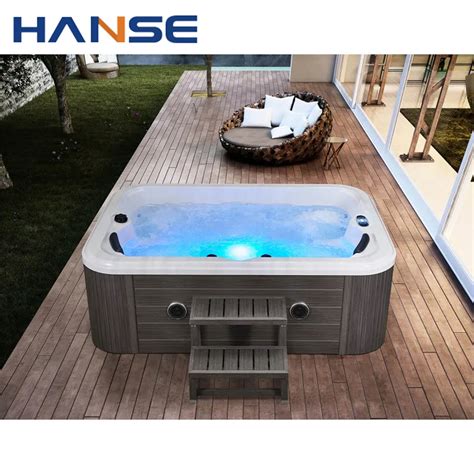 Outdoor 3 Person Large Space Swim Spa Hot Tub With Tv Whirlpool