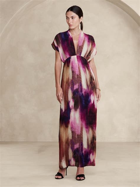 Ana Pleated Maxi Dress Banana Republic