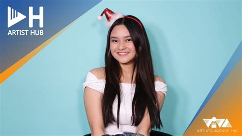 Artist Hub Raphiel Shannon Christmas Playlist Youtube