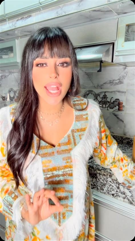 شكون مكتعرفش تماكي رأسها ؟ لي بغات تسجل تواصل معنا على هاد رقم 212 6 06 01 97 72 Sanaa