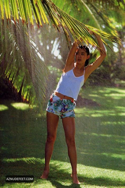 Misako Konno Feet Aznudefeet