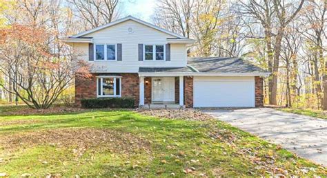 S103w26400 Maple Ave Mukwonago Wi 53149 Mls 1847730 Redfin