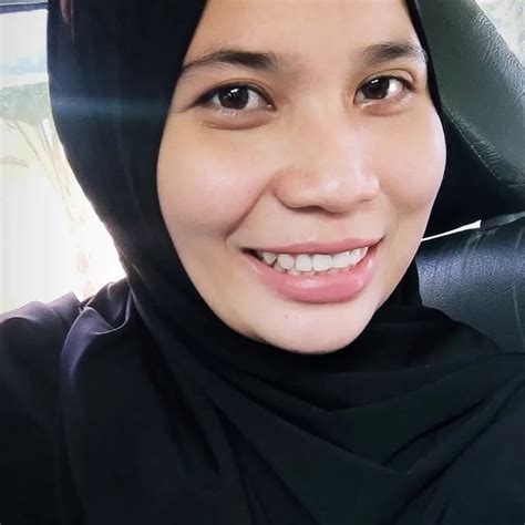 Gia Giadiena • Threads Say More