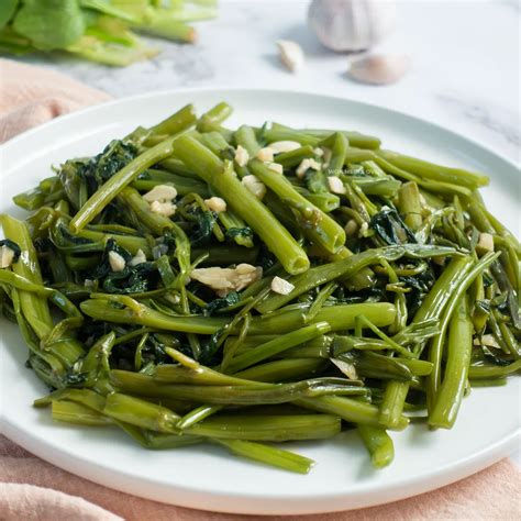 Vietnamese Water Spinach Stir Fry With Garlic Wok Meets Oven